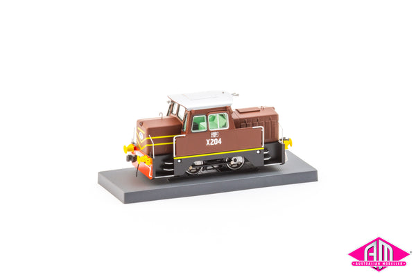 X200 Rail Tractor Static Model, 1970/80s Deep Indian Red L7 X204, HO S ...