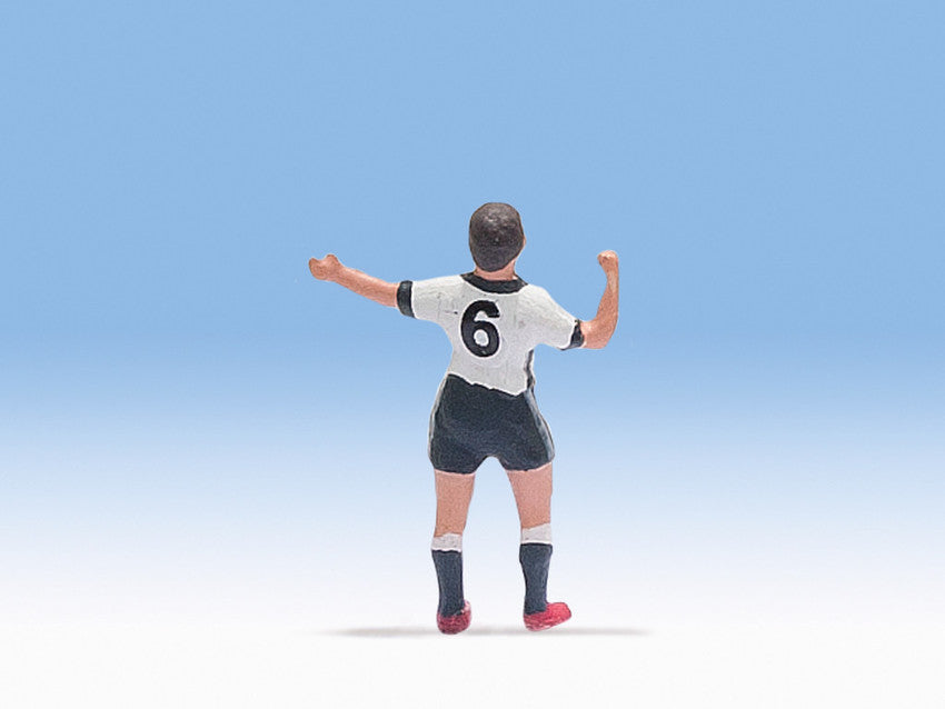 Noch 15965 - Football Team - Black & White (HO Scale) – Australian Modeller
