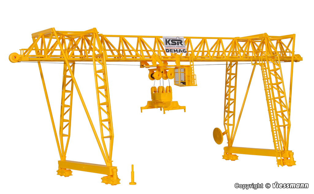 38530 - Dock Yard Container Crane (HO Scale) – Australian Modeller