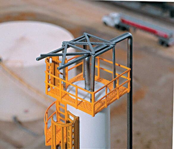 933-3705 - United Petroleum Refinery Kit (HO Scale) – Australian Modeller