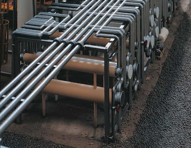 933-3705 - United Petroleum Refinery Kit (HO Scale) – Australian Modeller