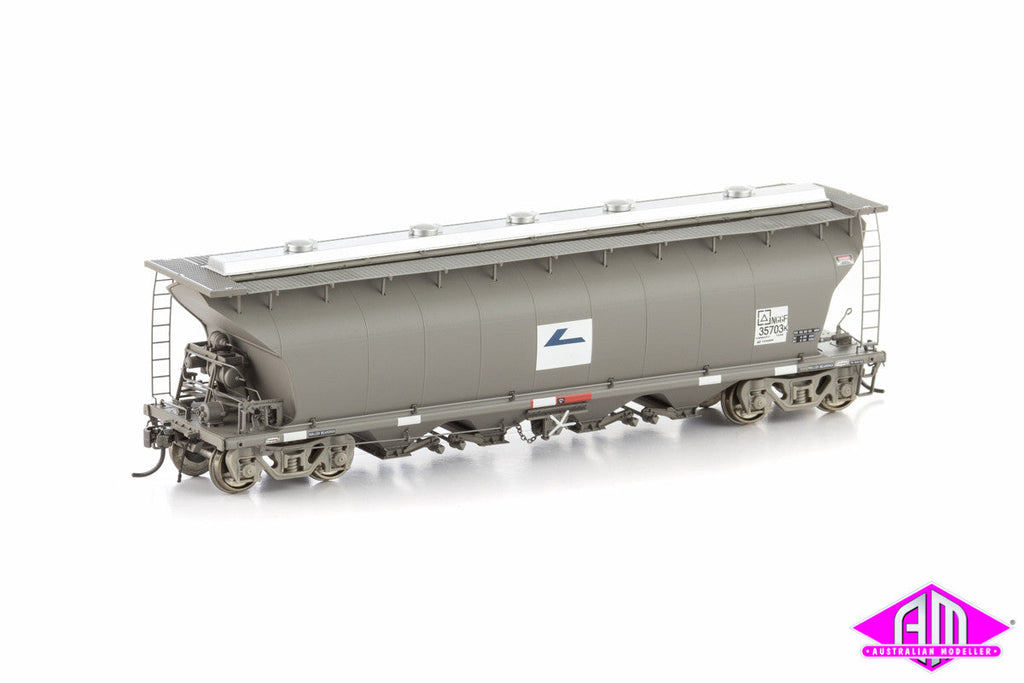 NGGF Sugar Hopper, Pacific National Wagon Grime with Faded L7 & Sugar ...